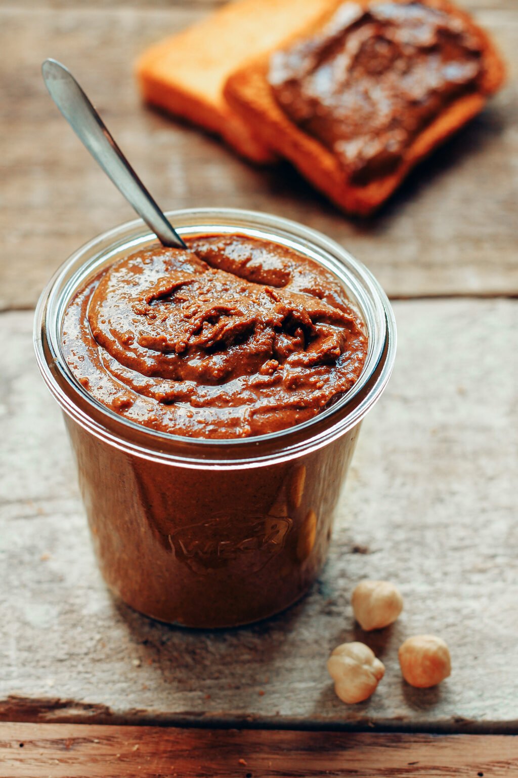 Crunchy Praline Chocolate Spread - Full of Plants