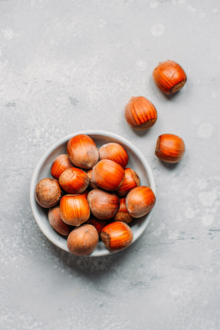 How to Make Hazelnut Milk (Raw + Roasted) - Full of Plants