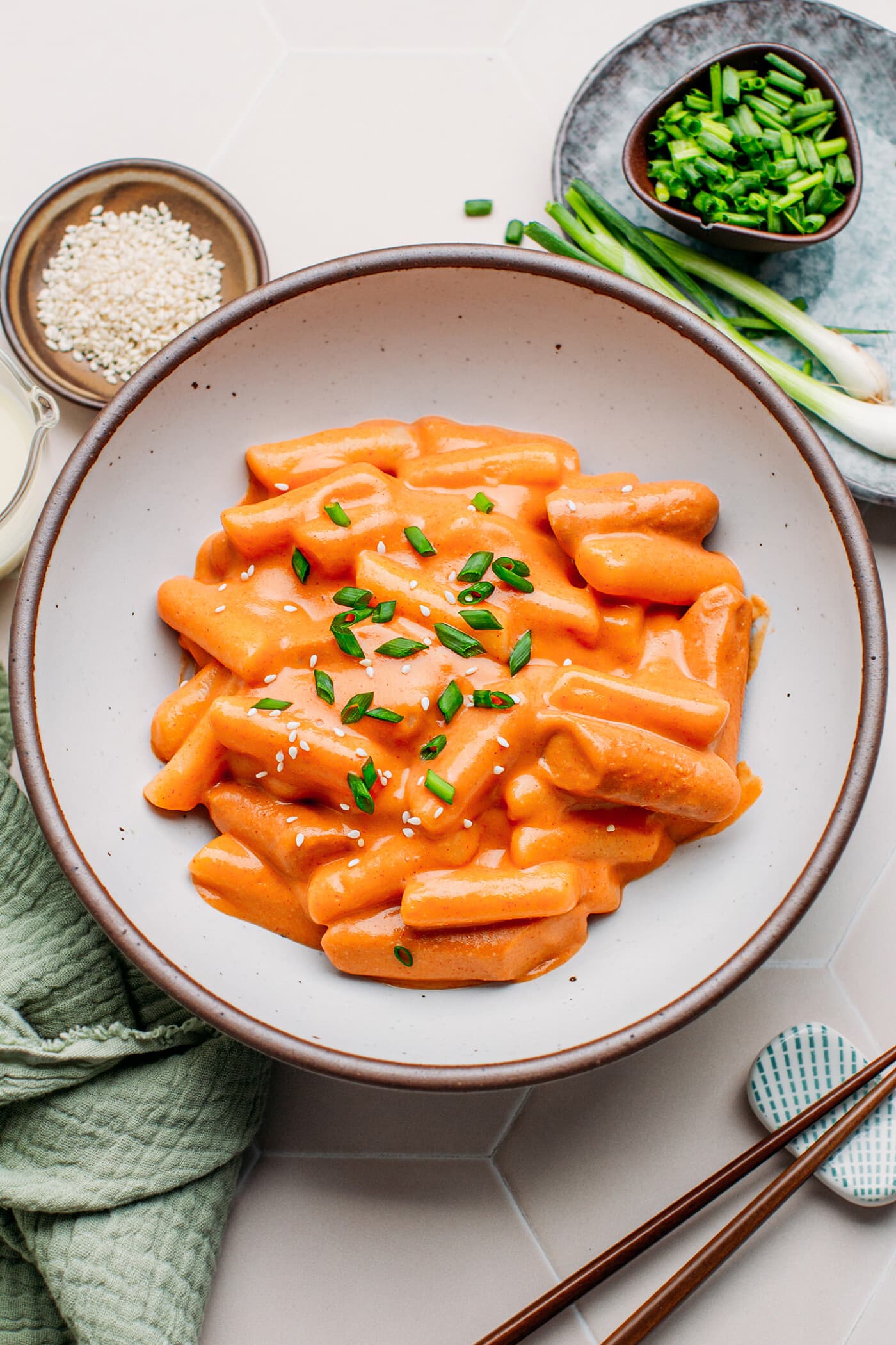 Rosé Tteokbokki Full Of Plants