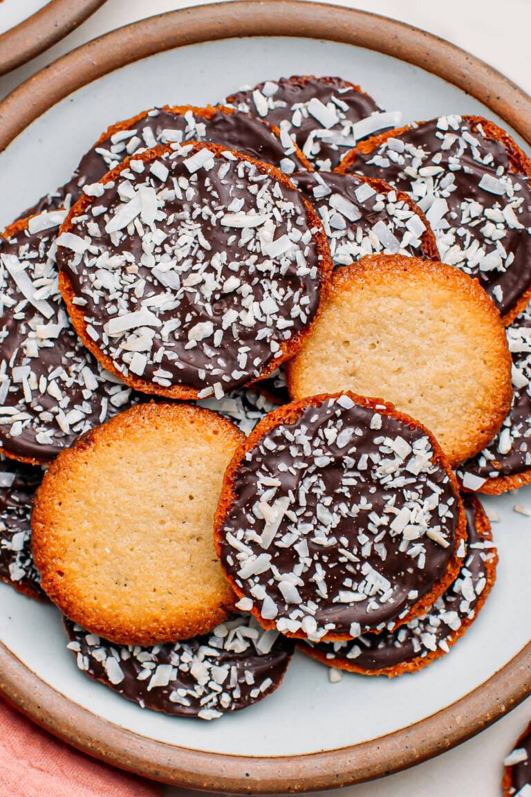 Chocolate Coconut Cookie Thins - Full of Plants