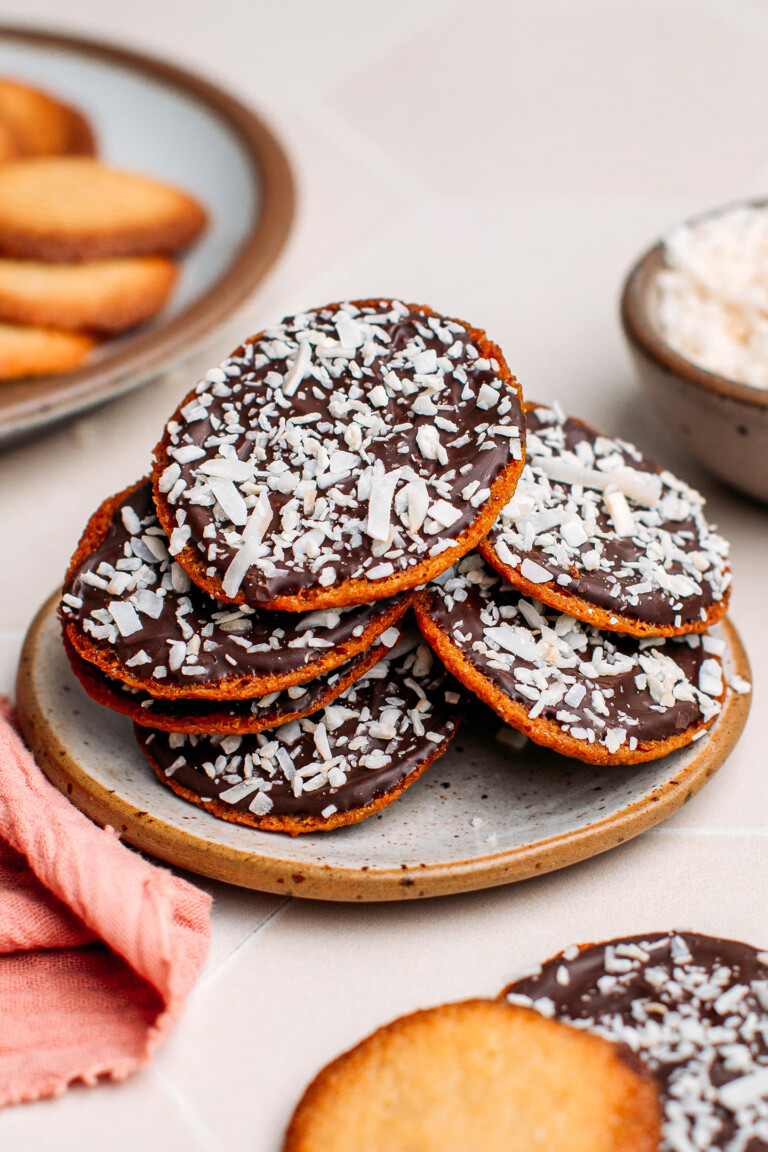Chocolate Coconut Cookie Thins - Full of Plants